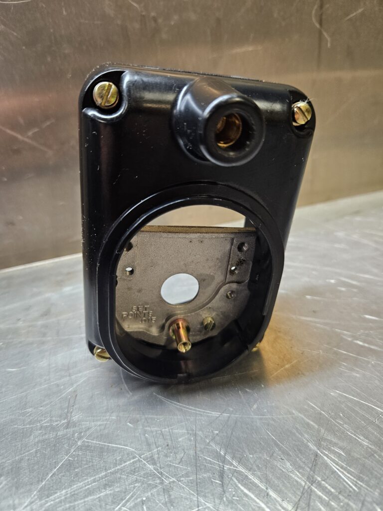 WICO C MAGNETO LARGE CAP | WICO C CAP LARGE - Shumaker Tractor