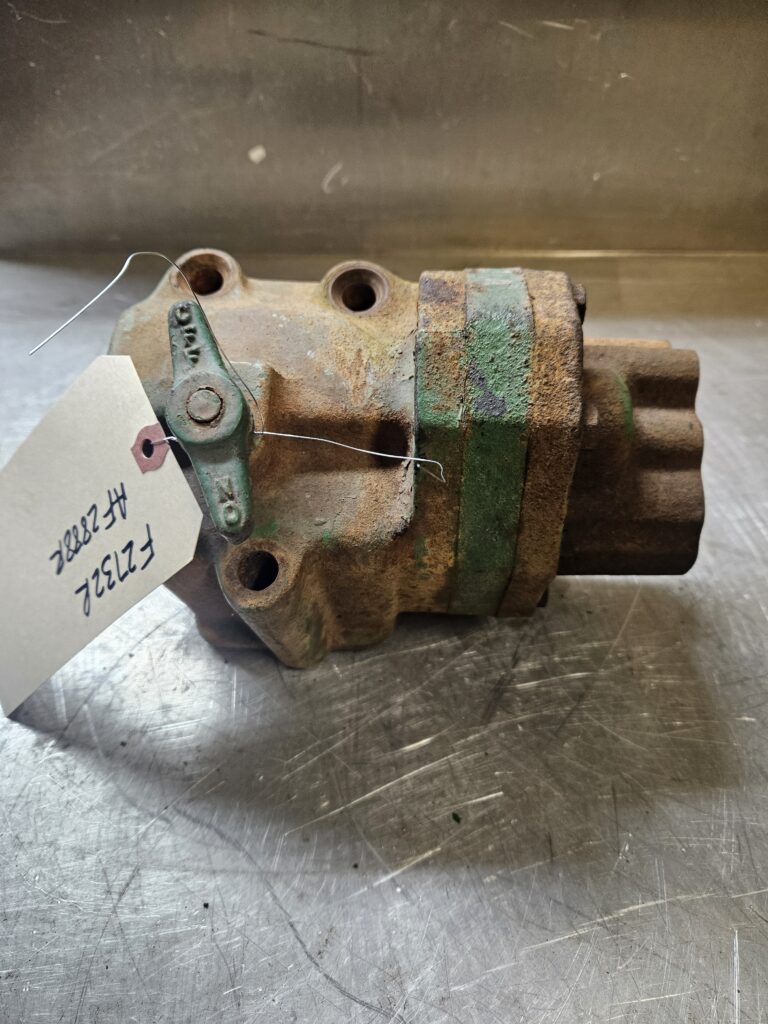 F2732R AF2888R 520-730 POWERTROL PUMP | F2732R AF2888R - Shumaker Tractor