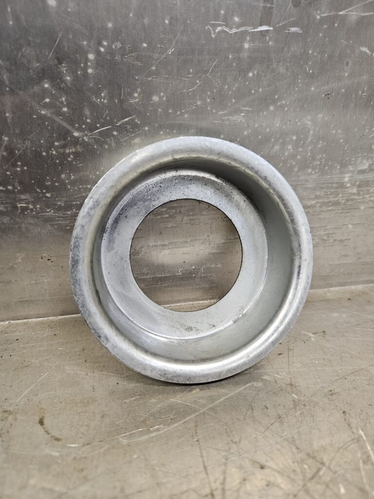 D635R FRONT WHEEL RETAINER | D635R - Shumaker Tractor
