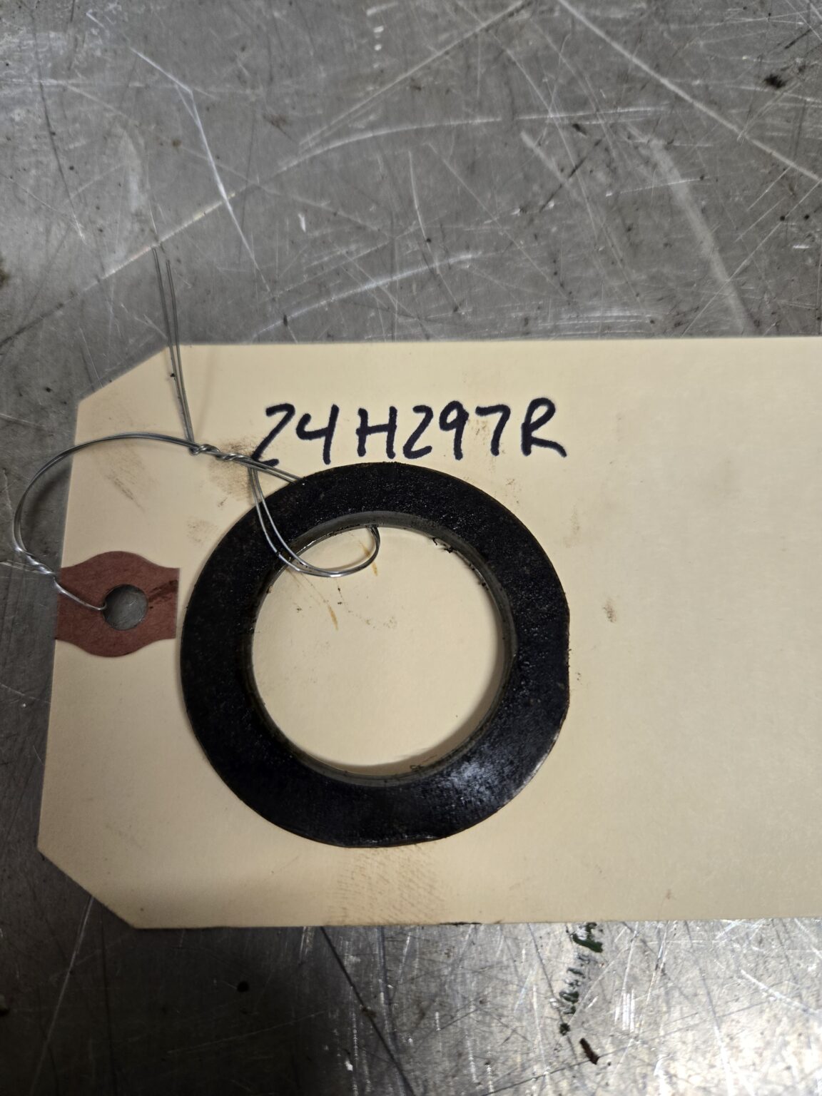 G TAPPET SHAFT WASHER 24H297R | 24H297R - Shumaker Tractor